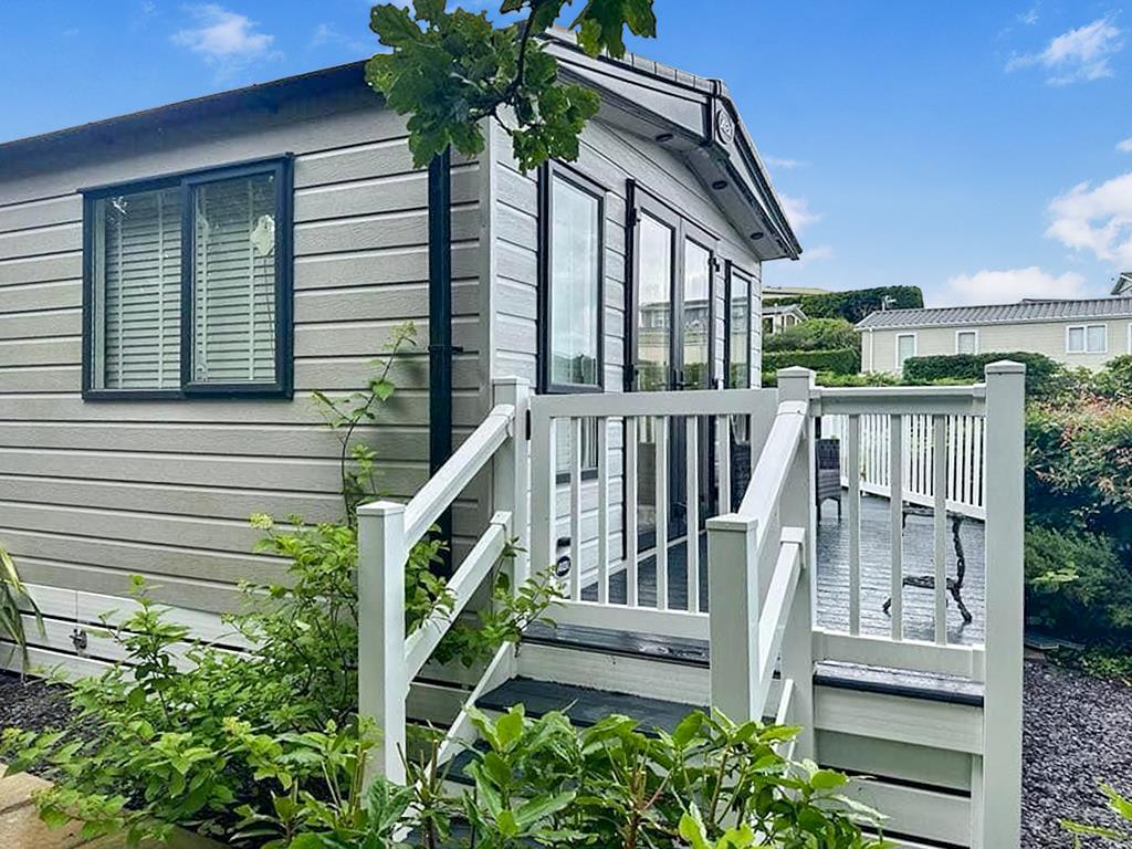 Tom Parry | Property Listings